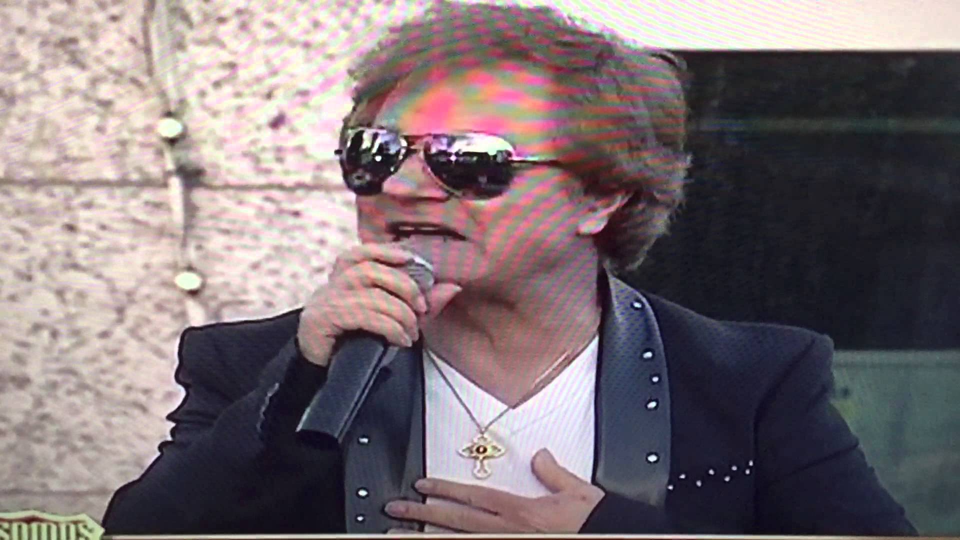 Playback de Nel Monteiro falha em direto