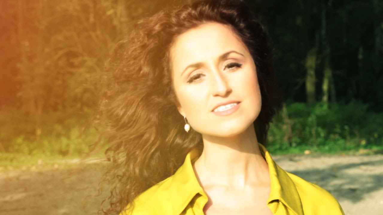 Maria Mendes apresenta novo álbum ao vivo hoje na Casa da Música